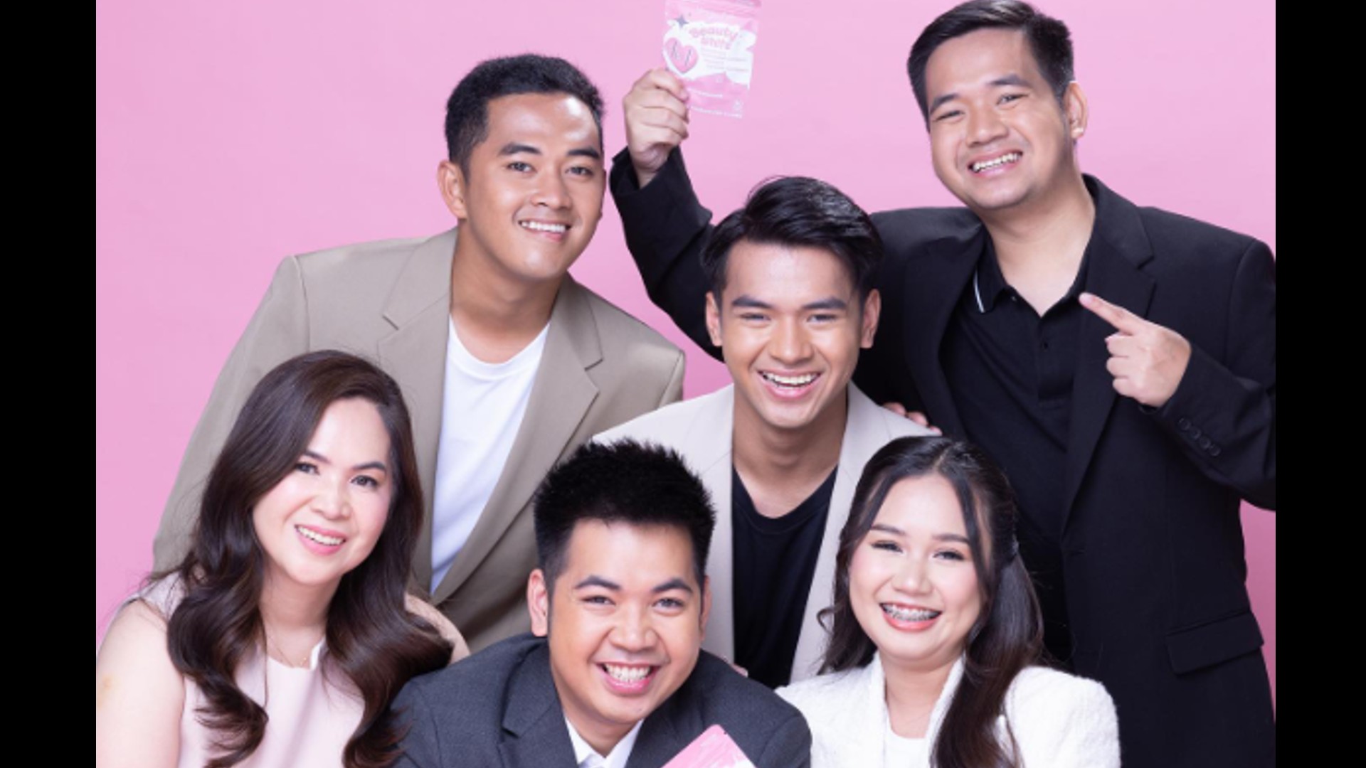 Meet the Capinpin Family: Why are they famous?